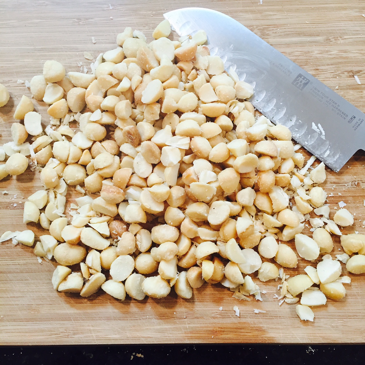 White Chocolate Coconut Macadamia Nut Cookies – Katrine in the Kitchen